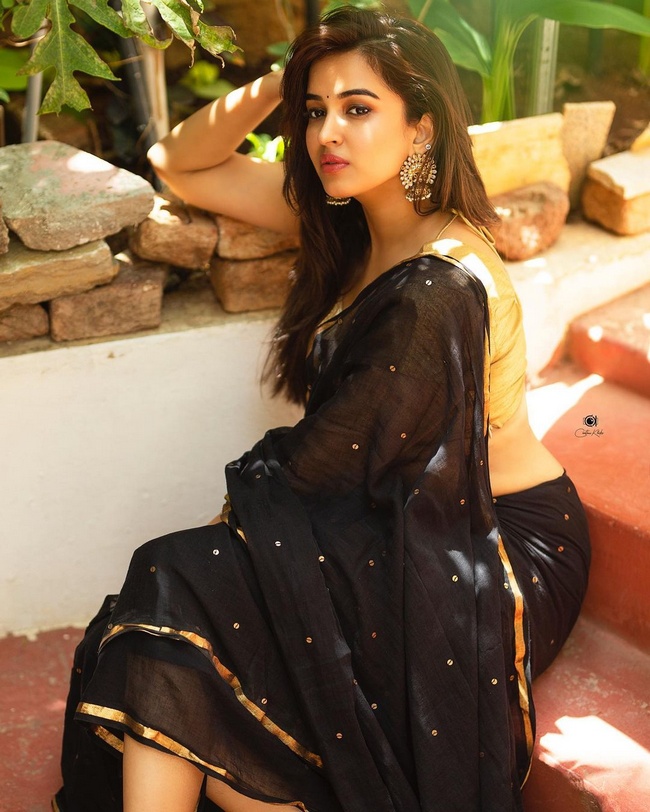 Pujita Ponnada Goa pics hot - Discussions - Andhrafriends.com